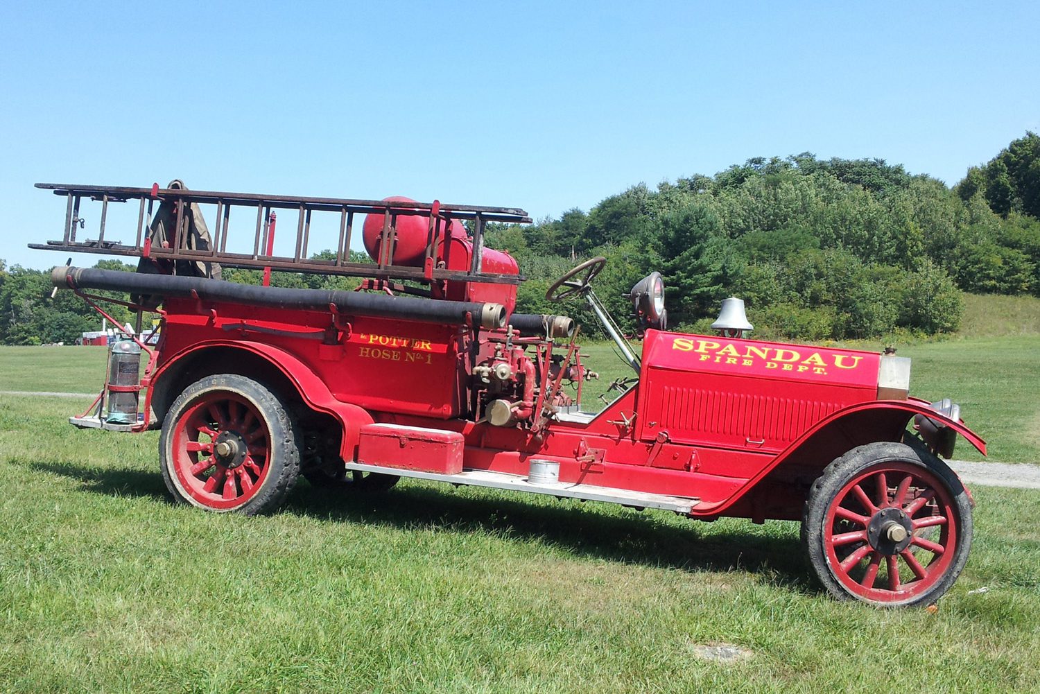 American La France Fire Truck - Old Rhinebeck Aerodrome
