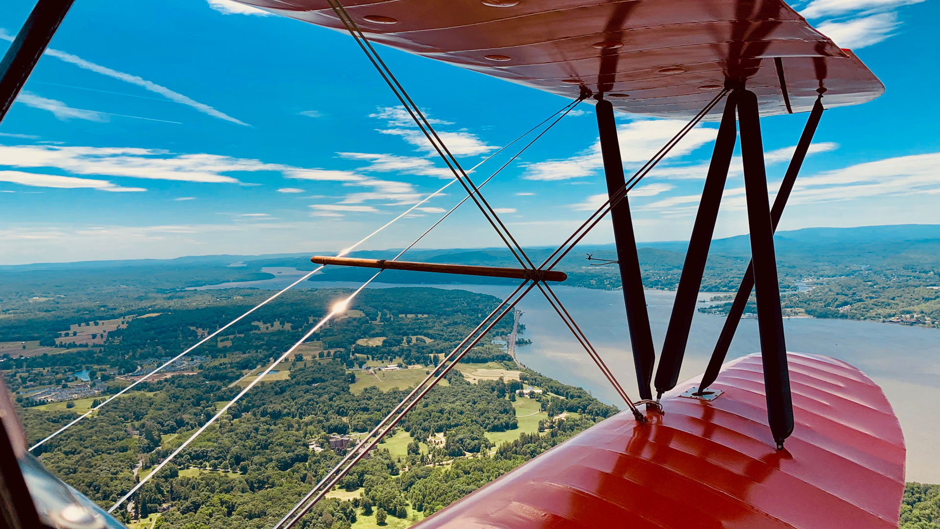 Lighthouse Tours - Old Rhinebeck Aerodrome